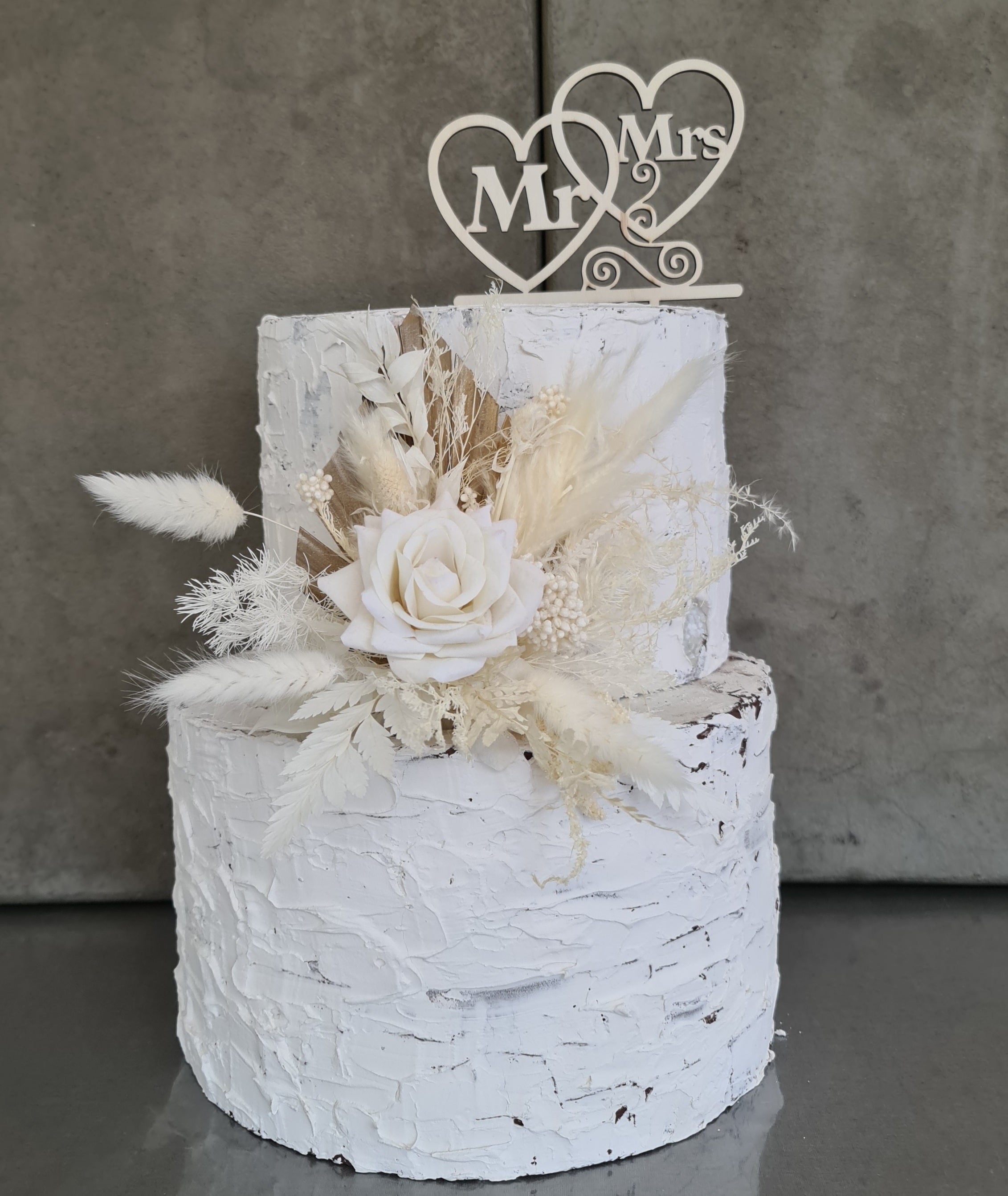 Wedding cake - Neutral cake topper with champagne gold palm spear ...