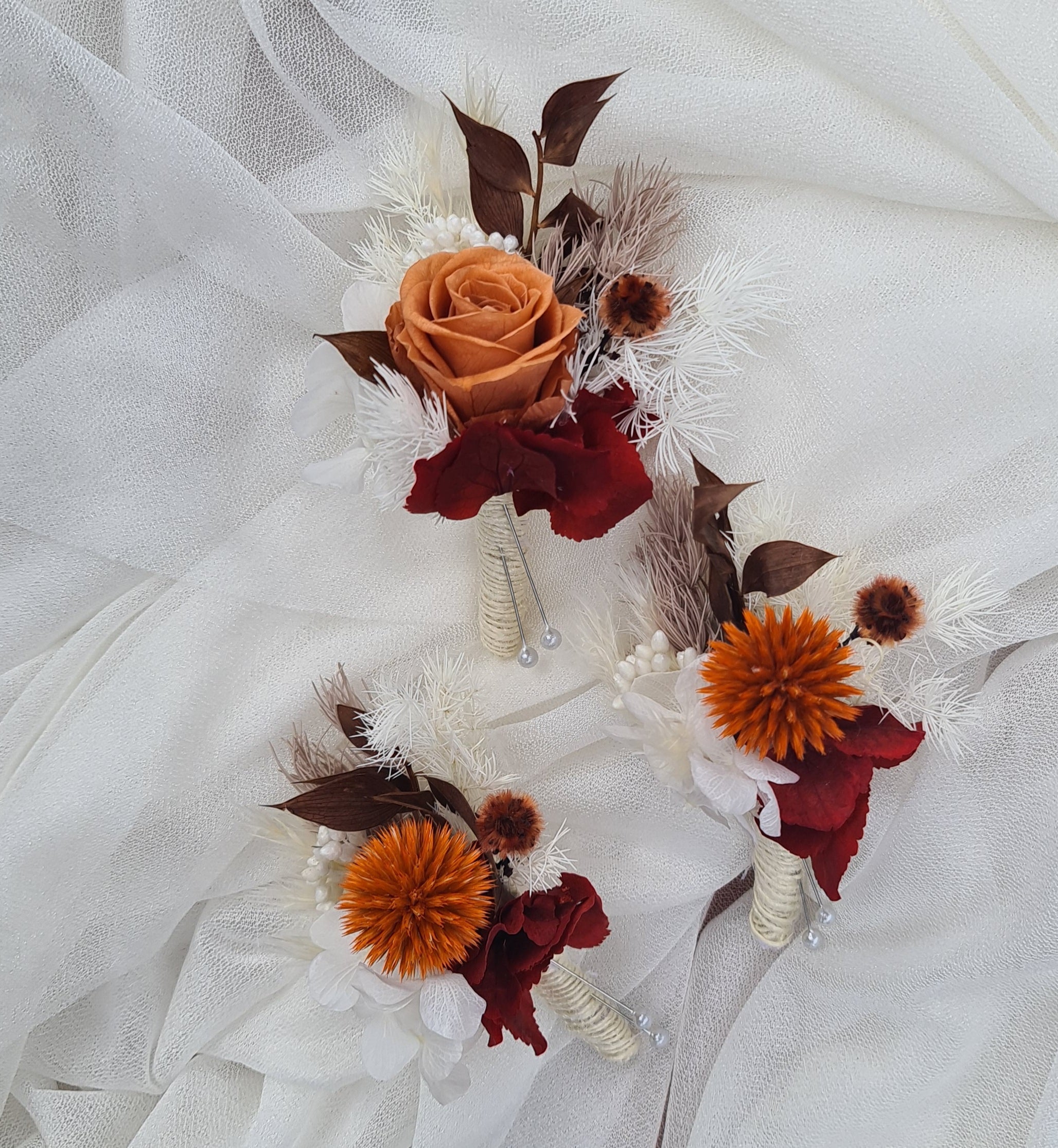 Fully preserved buttonholes - orange & neutral – Amazing Blooms AU