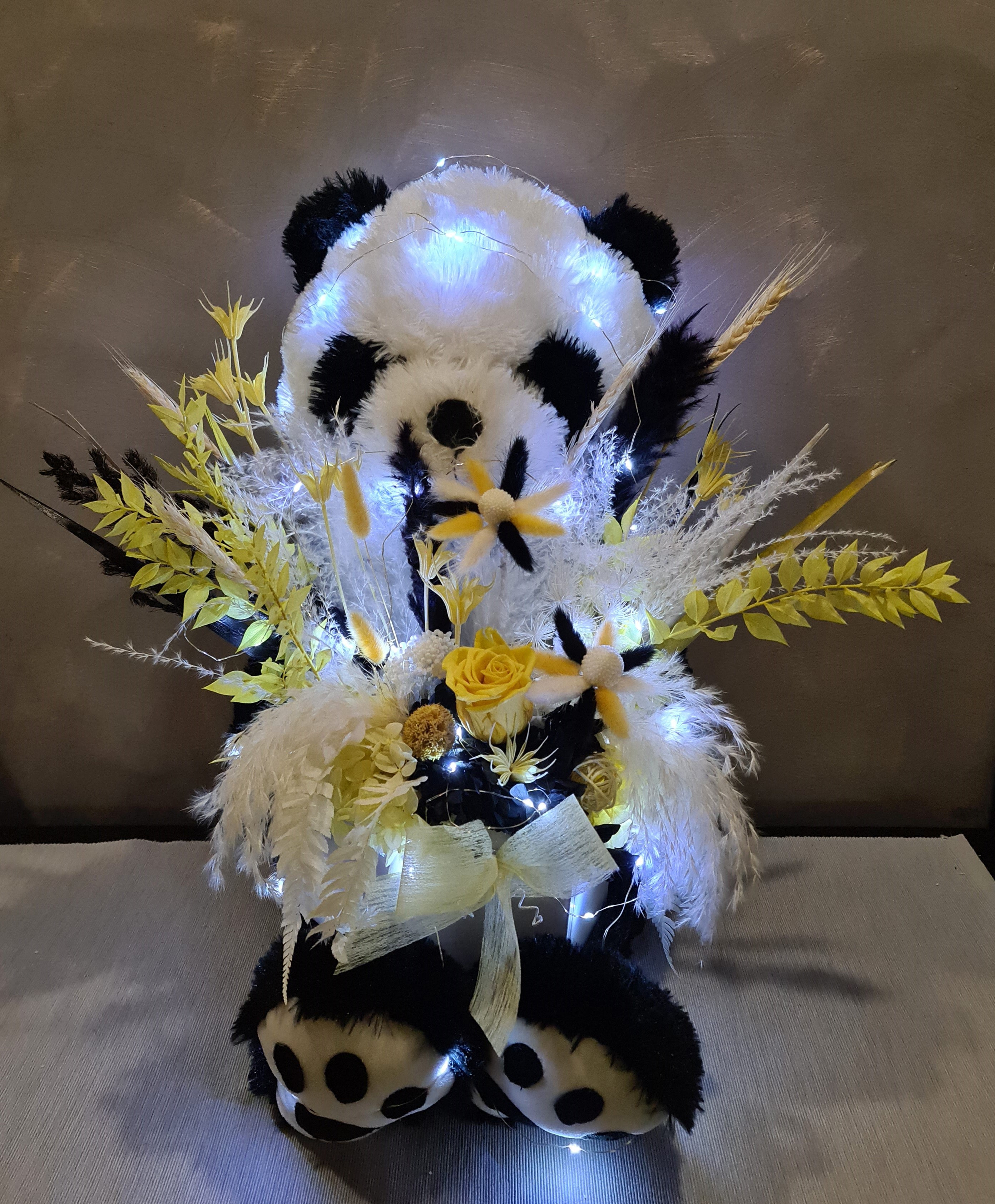 X - 1st Birthday party everlasting flowers with bear – Amazing Blooms AU
