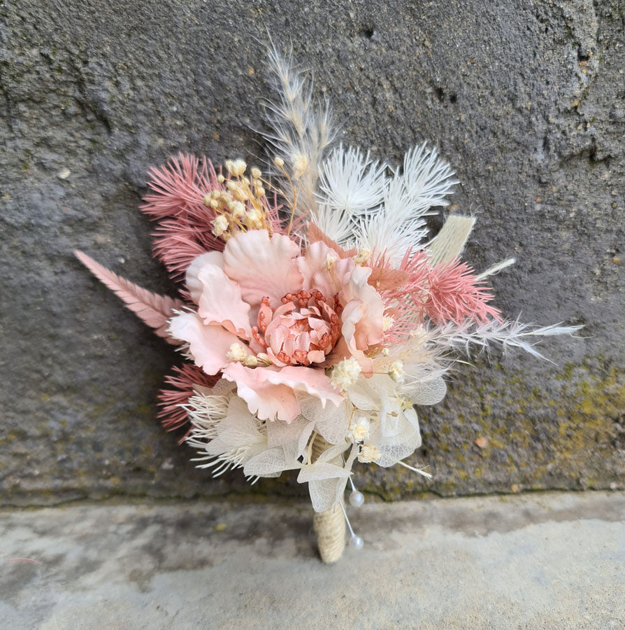 X - Blush buttonhole - silk & preserved – Amazing Blooms AU